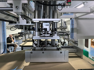 Pizza Box Folding Machine